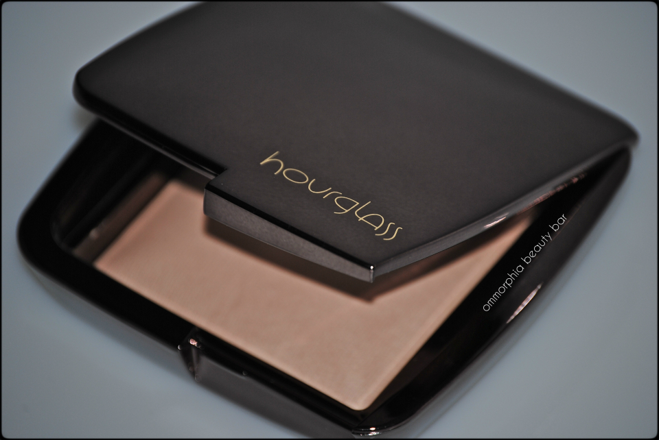 Hourglass – ‘Dim Light’ Ambient Lighting Powder | ommorphia beauty bar