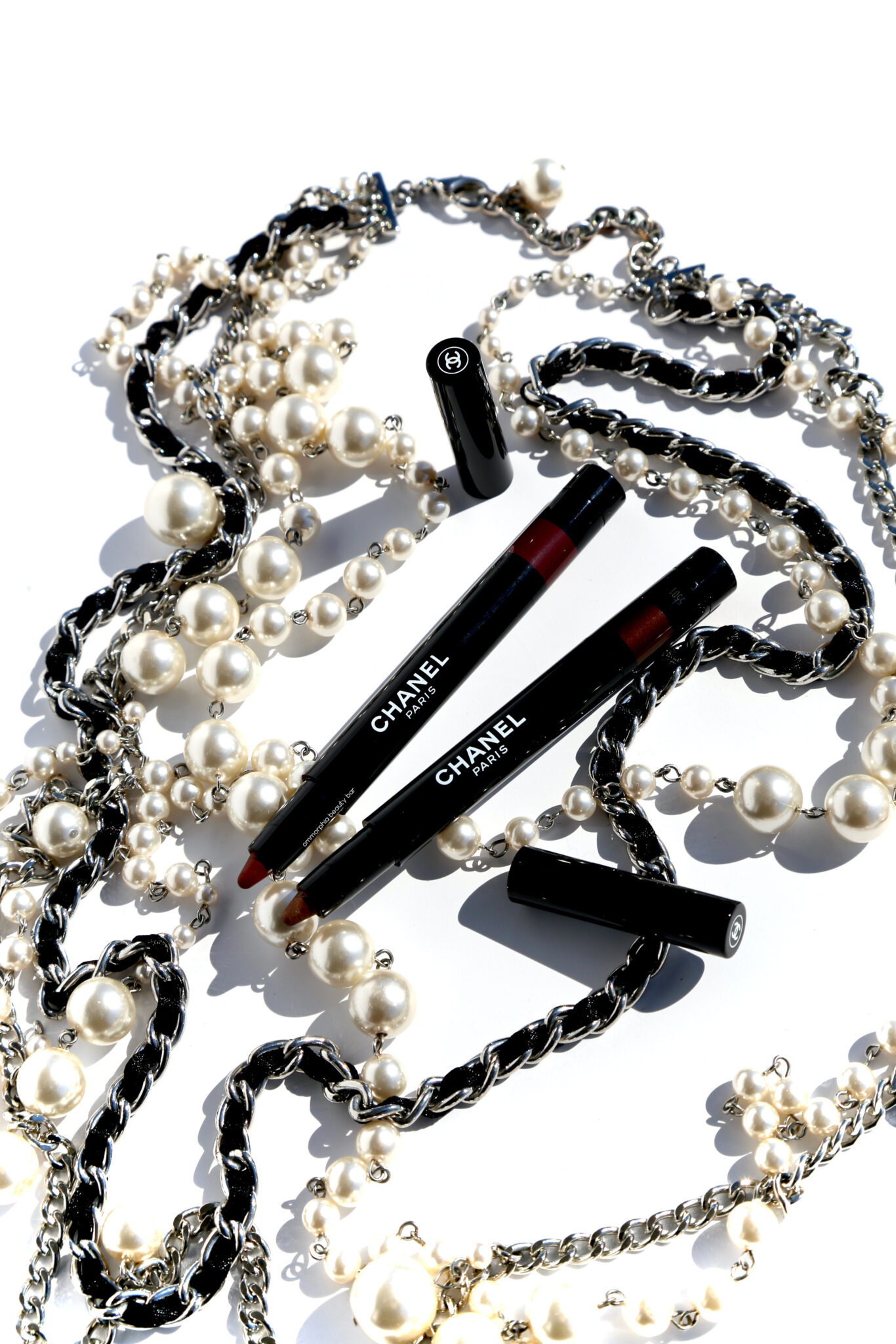 New Beauty: Perle et Éclats de CHANEL Collection, Spring 2021 ...